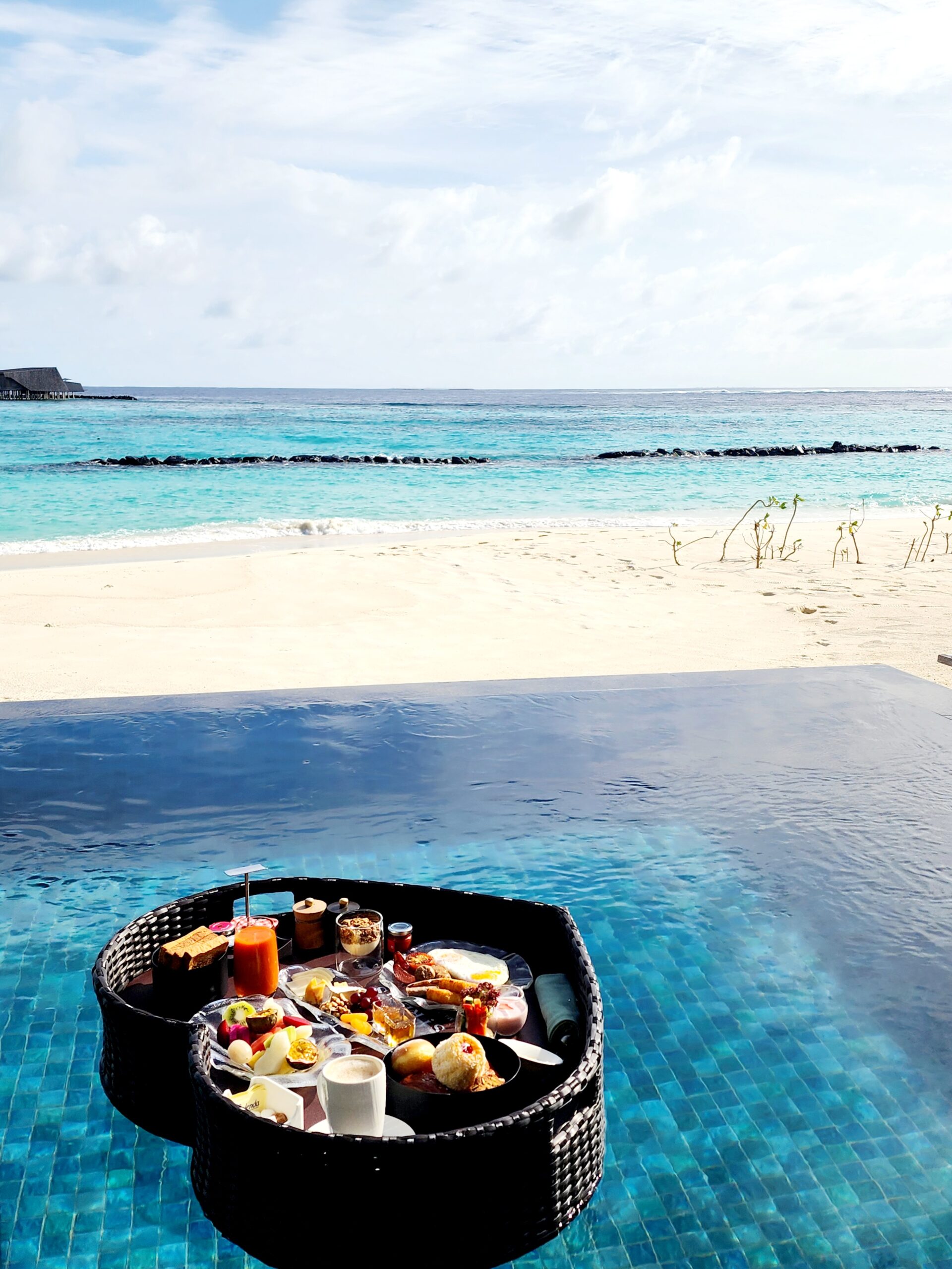Best Butler Service, St Regis Maldives Vommuli Resort - Savour ...